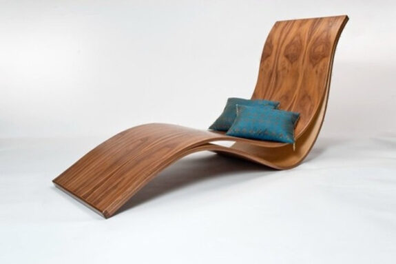 Wooden Wave Chair | BespokeBug